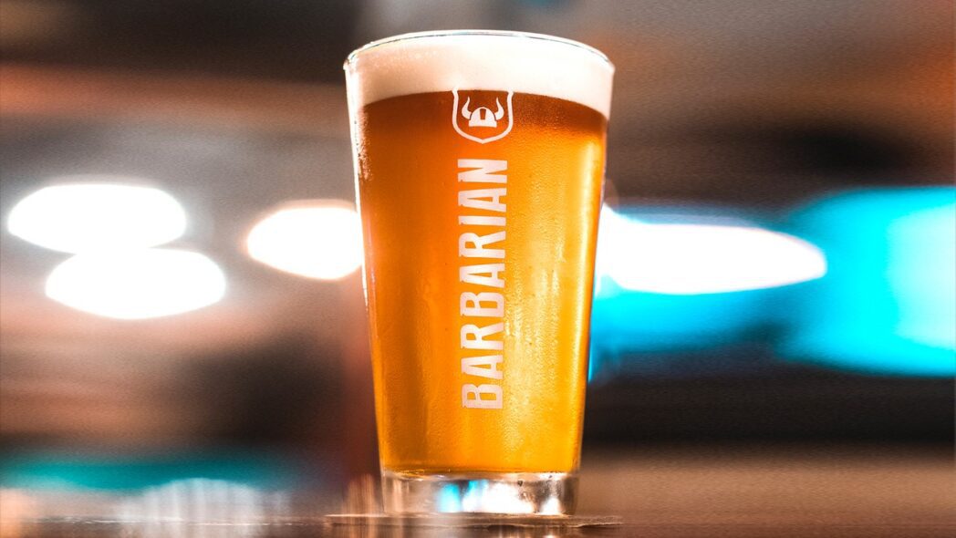 Cervecería Barbarian se expande y abre primer bar artesanal en provincia
