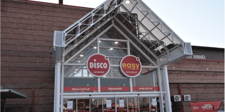 Cencosud inauguro una nueva tienda Easy en Latinoamérica
