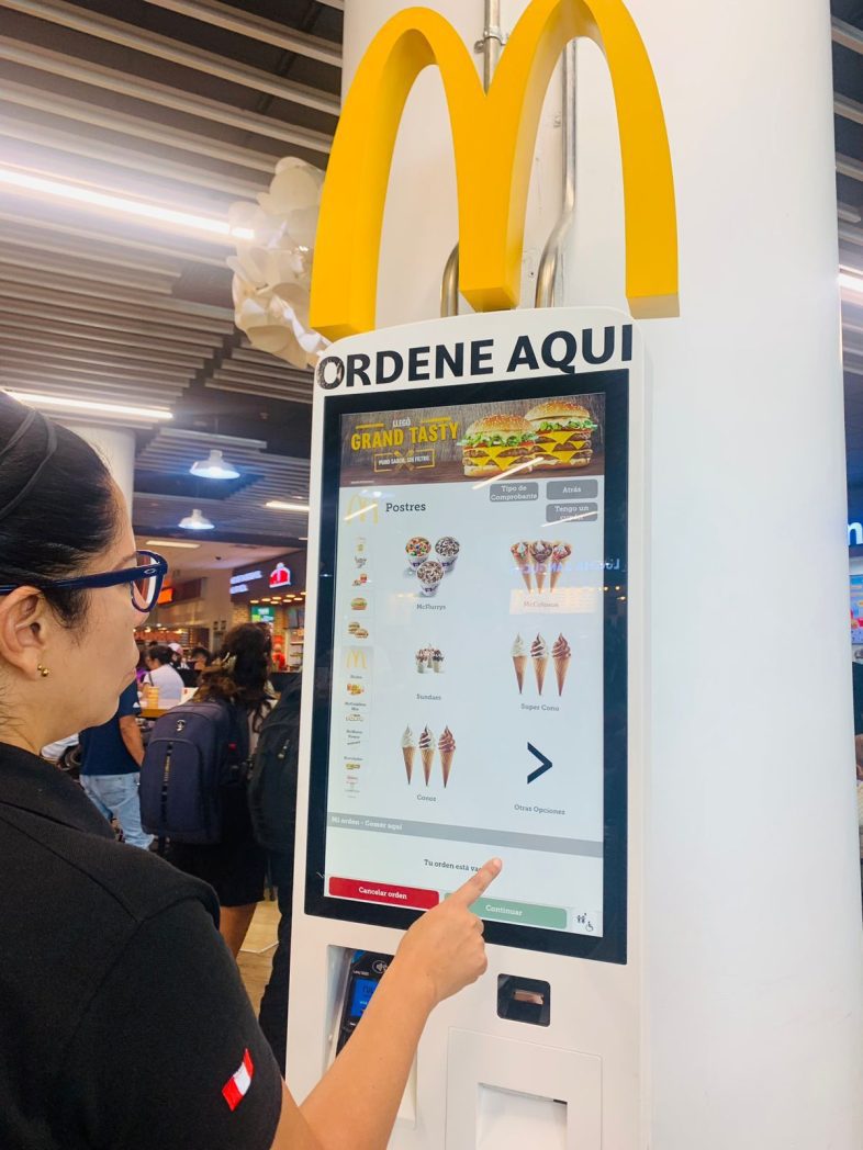 McDonald's instala quioscos digitales para atender al público en el ...