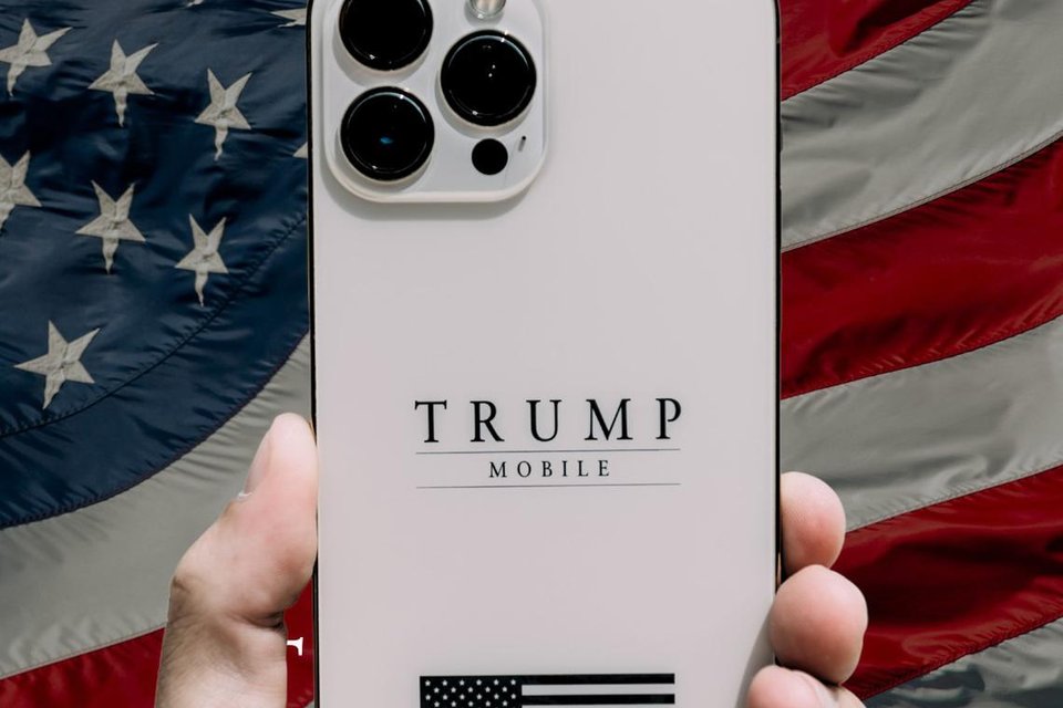 Donald Trump ya tiene su propio celular y servicio móvil: así es "Trump ...