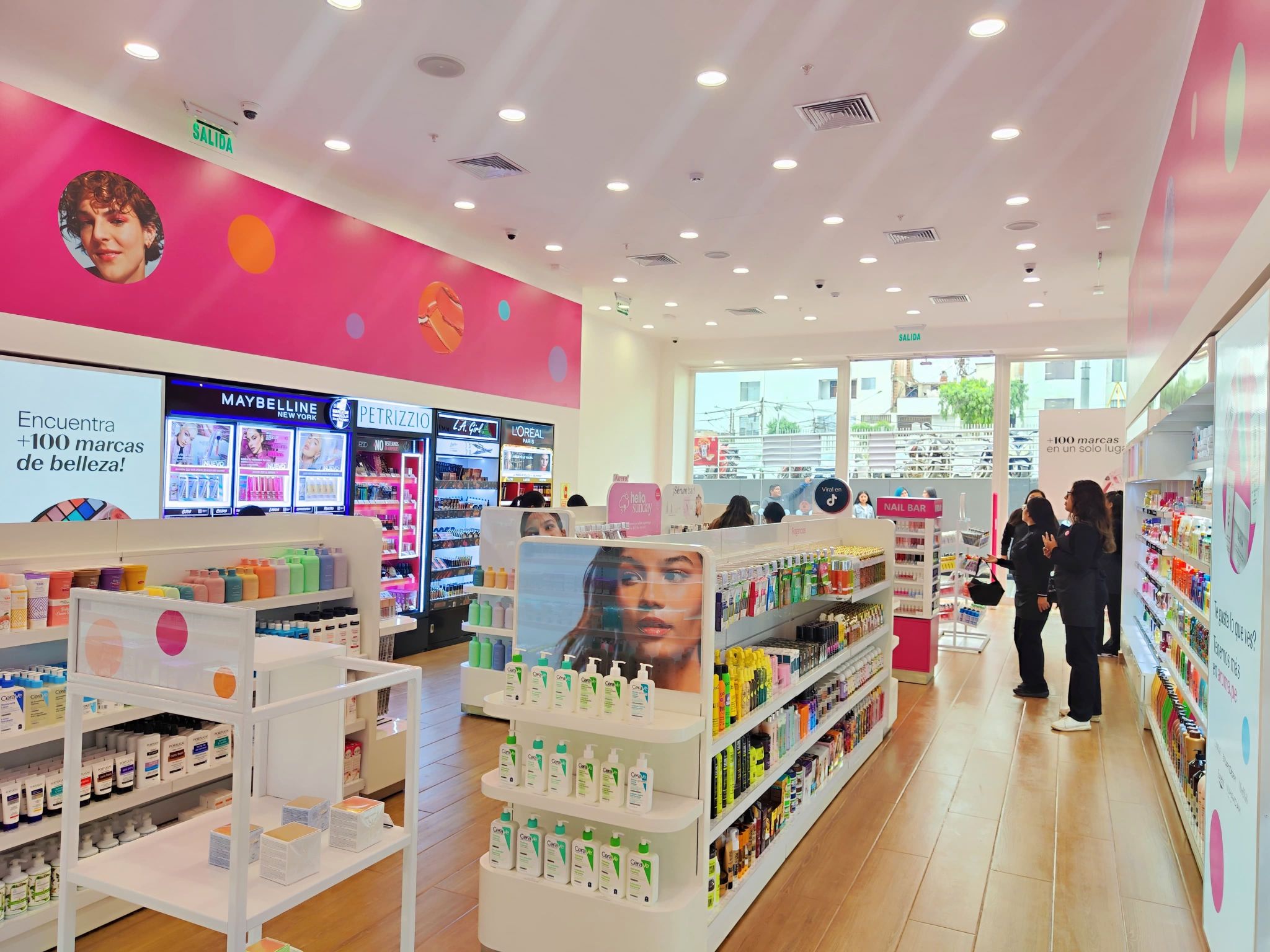 Aruma alcanza un hito con la apertura de su tienda número 100 en el ...