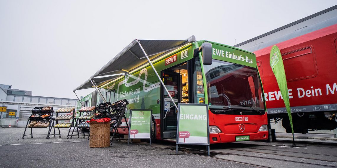 Conoce el primer bus supermercado que llega hasta la puerta de tu casa