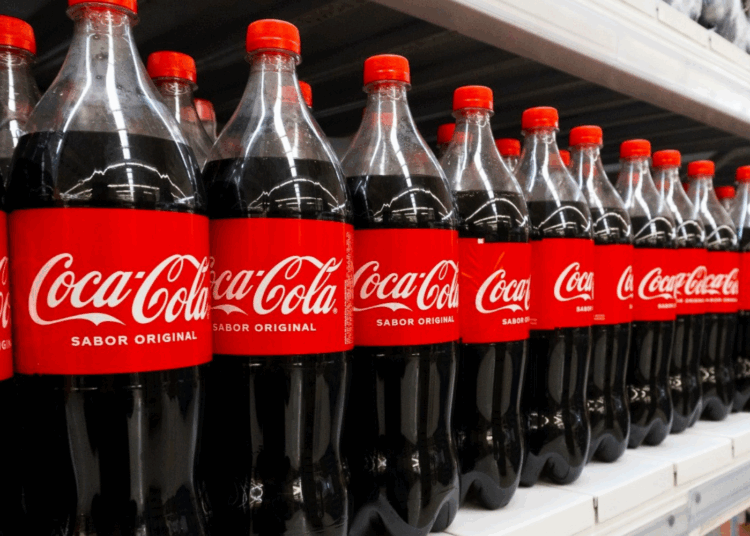 Inca Kola: conoce a Isaac Lindley, el empresario peruano que destronó a ...