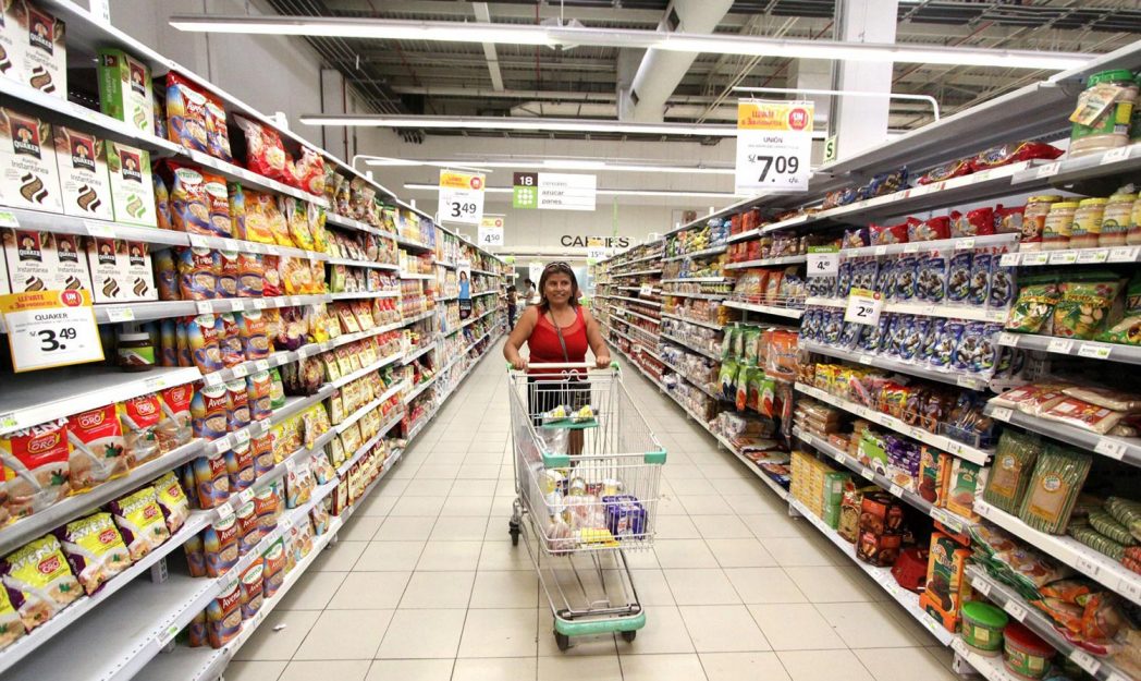 Consumo crece 5.3% en el primer semestre del 2016