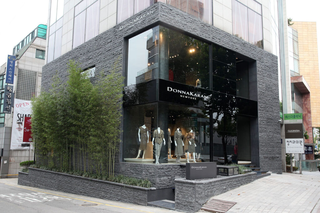 Louis Vuitton vende su marca icónica Donna Karan a compañía dueña de ...