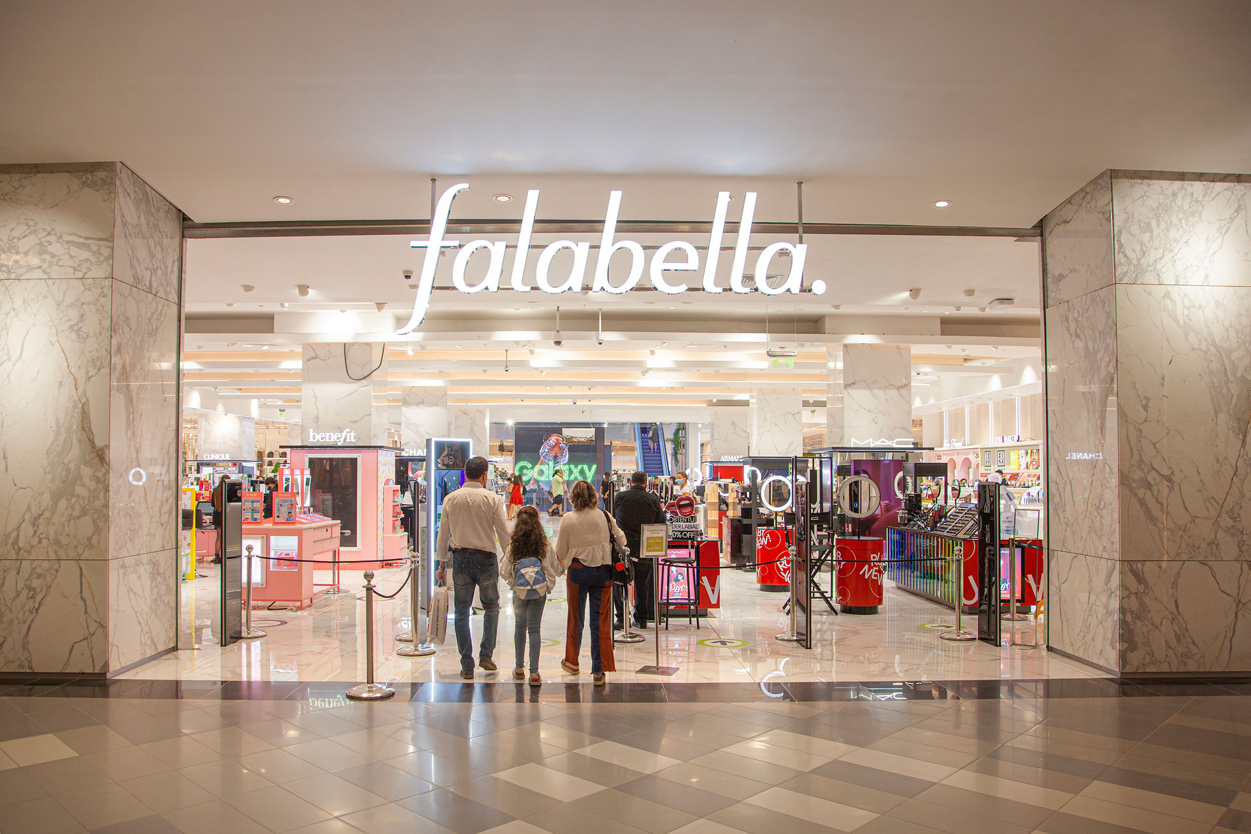 Ganancias del Grupo Falabella crecen 135% en el segundo trimestre y reduce su deuda a casi la mitad