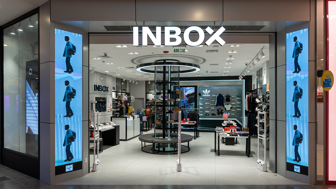 Inbox, la cadena de moda urbana, estrena nuevo formato de tienda y alista ambiciosa expansión