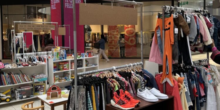 Jockey Plaza inaugura su primera tienda de ropa de segunda mano para fomentar la moda circular