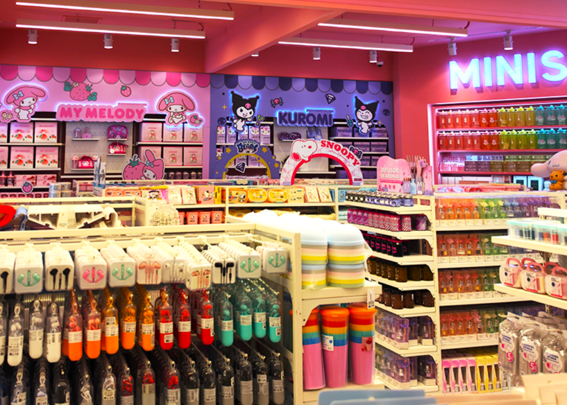 iShop inaugura su tienda más grande del Perú en concurrido centro comercial de Lima