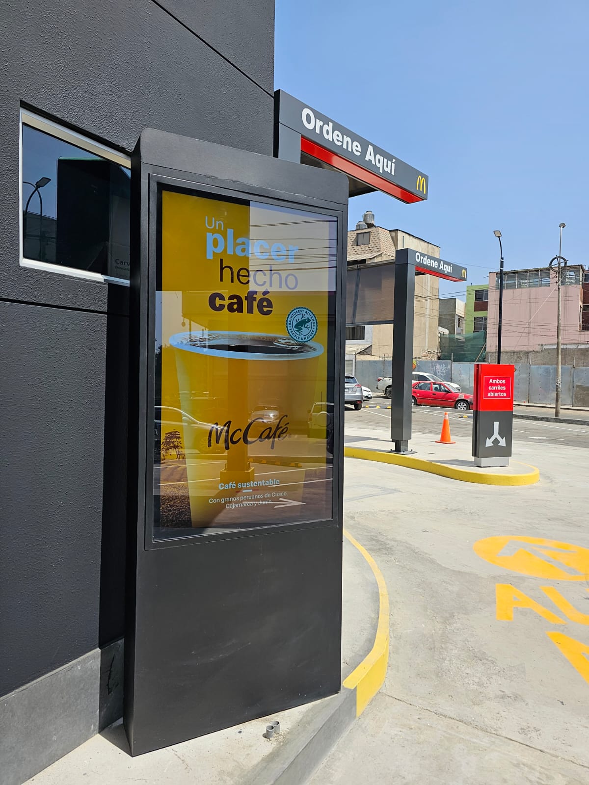 McDonald´s inaugura su primer local con una innovadora propuesta ...