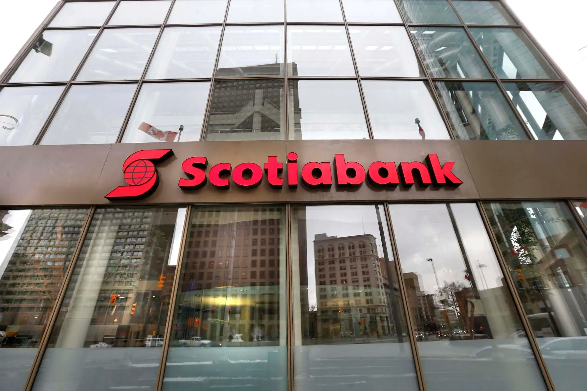 Scotiabank cierra acuerdo para vender sus operaciones en Colombia ...