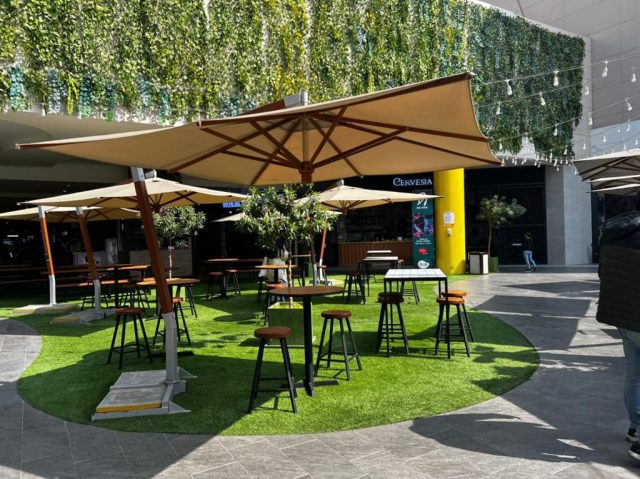 Mall Aventura inaugura moderno espacio gastronómico al aire libre