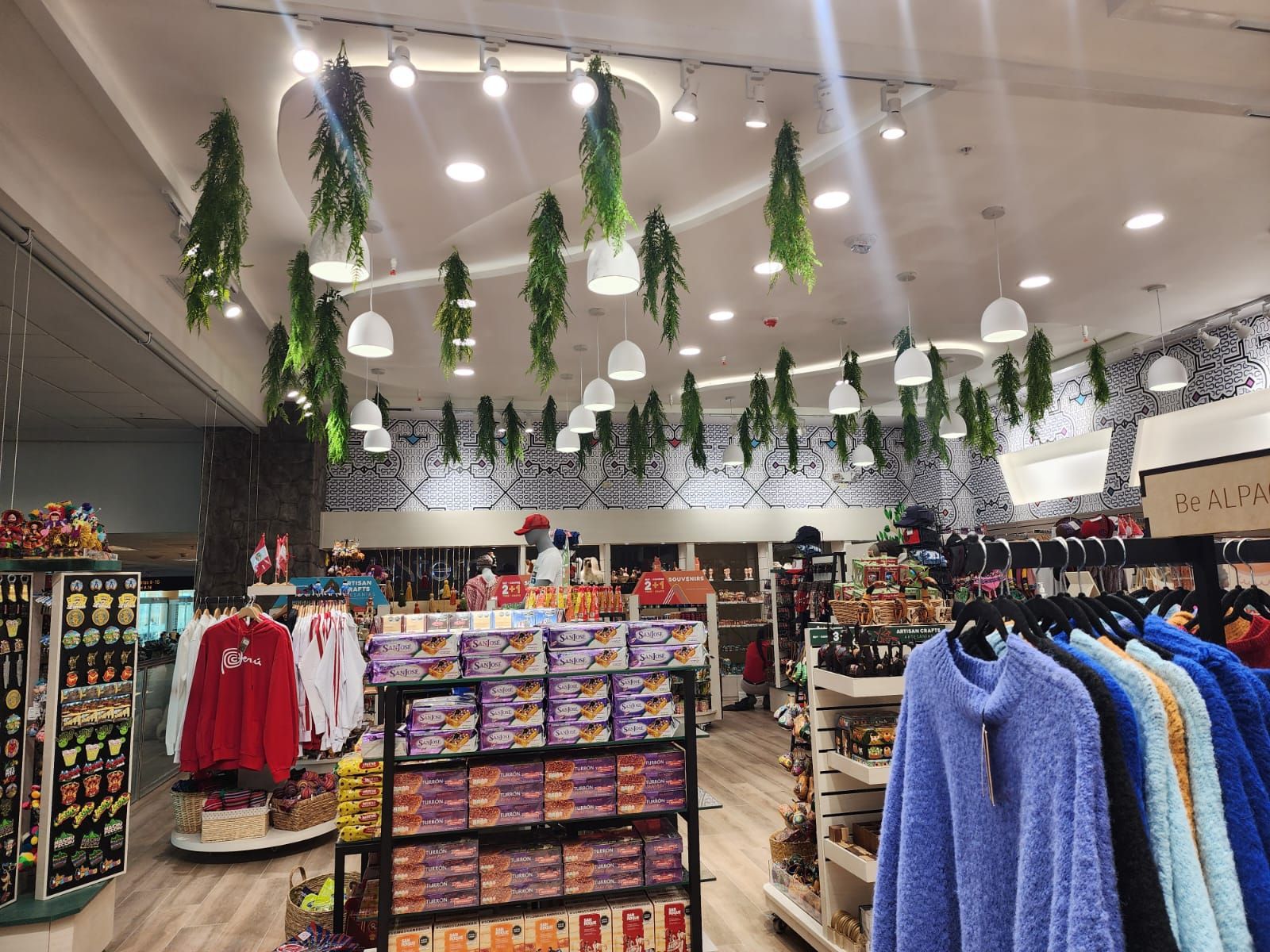 Rumbo Perú renueva su tienda de travel retail en el aeropuerto Jorge Chávez