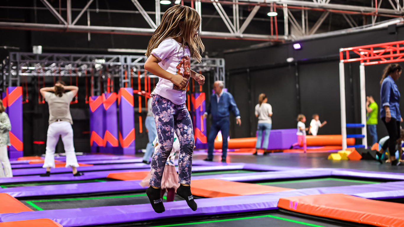 Supernova inaugura su parque de diversiones más grande en centro ...