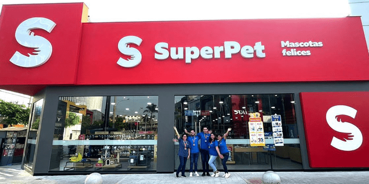 Tienda para mascotas SuperPet inaugura su local más grande en Lima