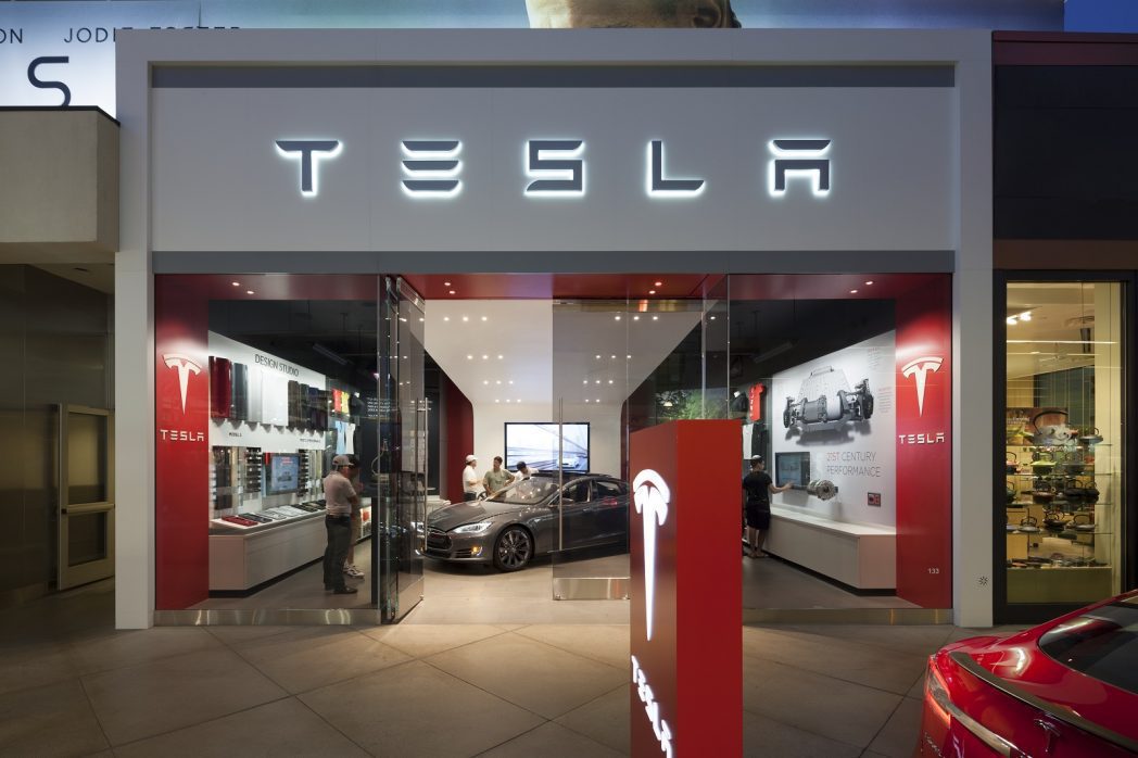 Tiendas de Tesla aumentan ventas en malls de Estados Unidos