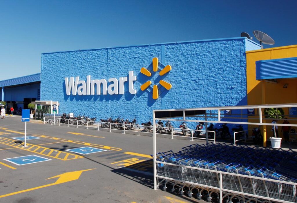 Ventas de Walmart crecen con fuerza en el primer mes del año
