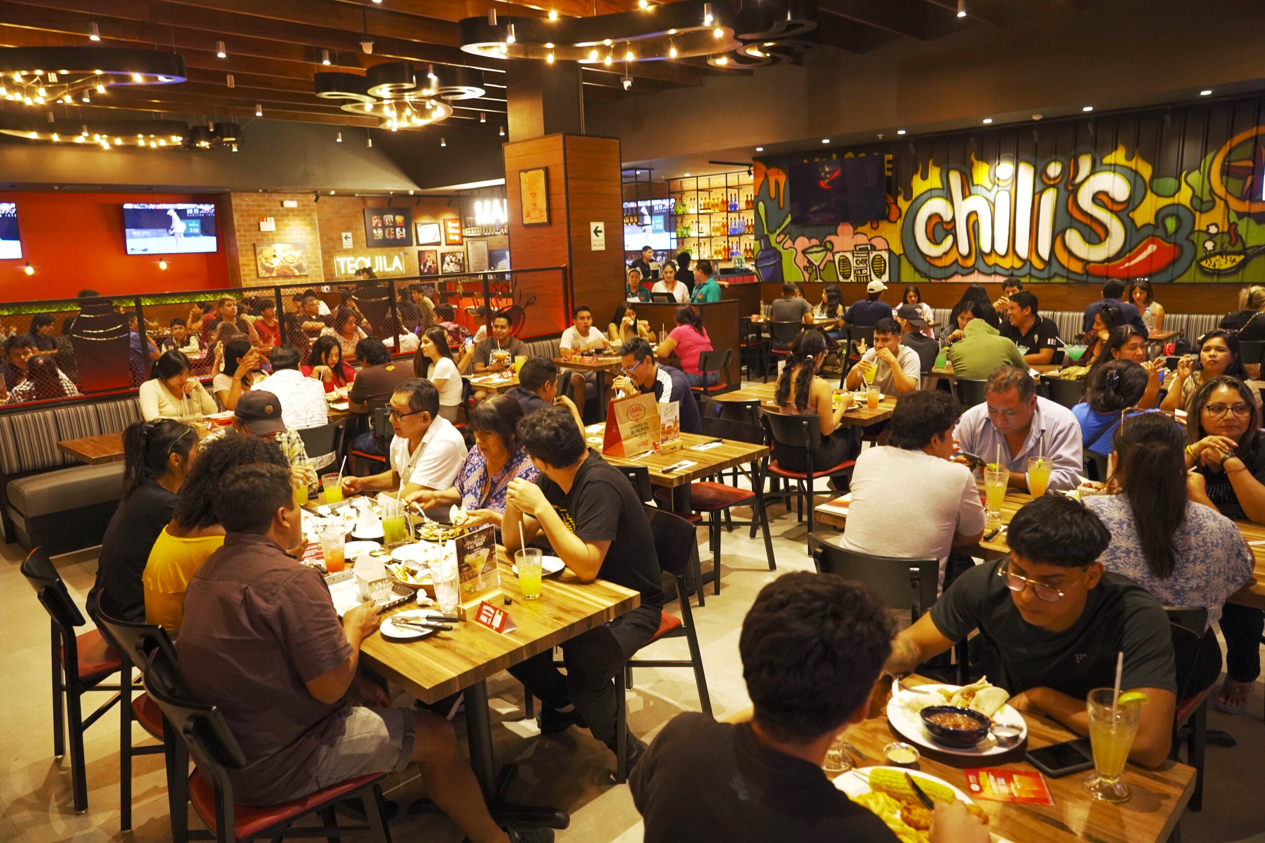 Chili's abre su primer local en San Juan de Lurigancho y alcanza los 32 ...
