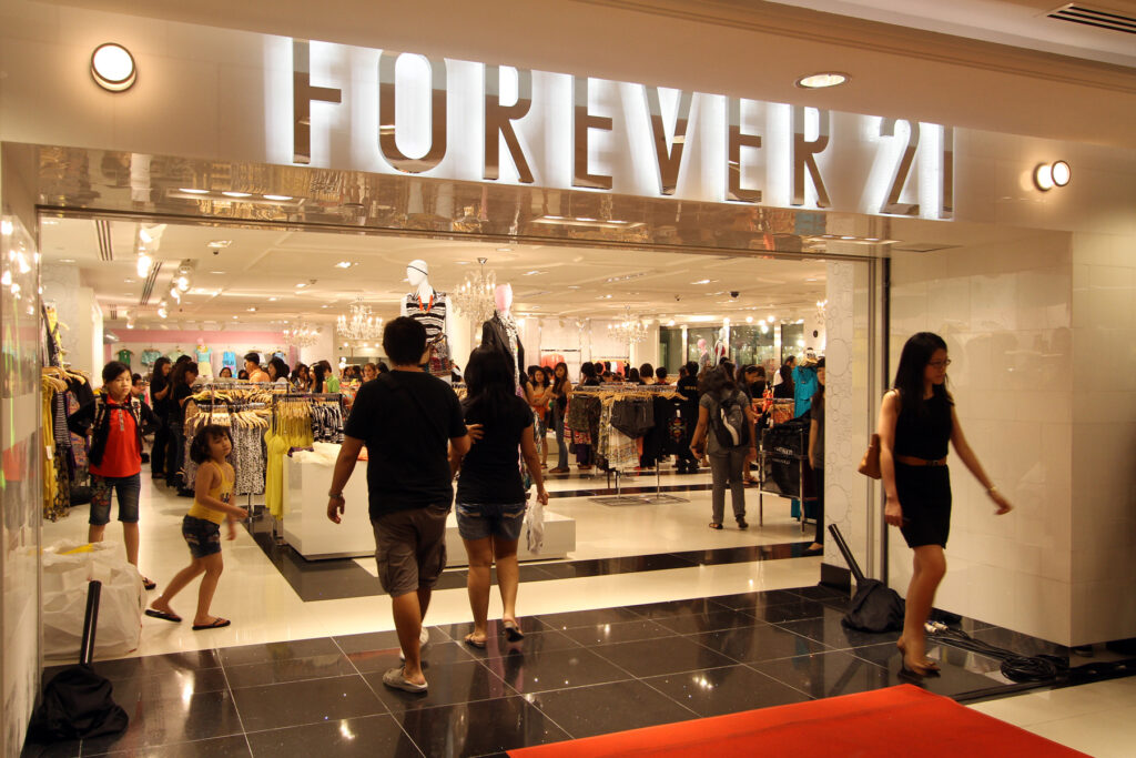 Forever 21 cierra 'flagship store' en China | Perú Retail