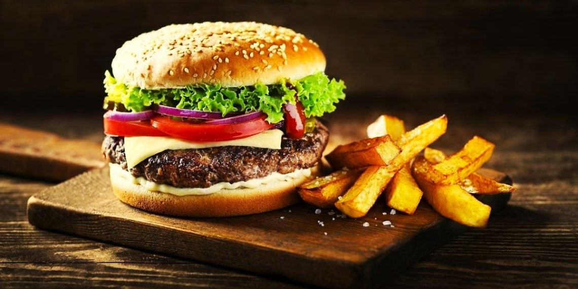 ¿Cuántas hamburguesas piden por delivery los peruanos? Un nuevo estudio ...