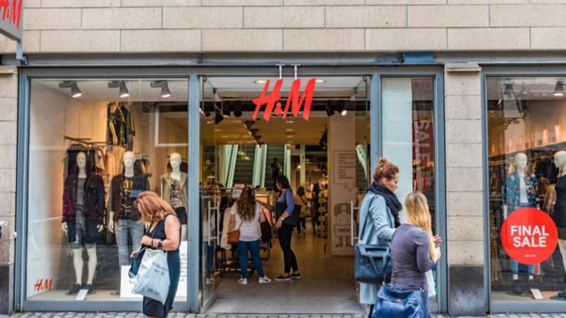 H&M se expande con apertura de tienda en formato outlet a precios bajos