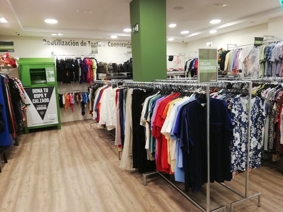 España: La ropa de segunda está de moda gracias a Humana