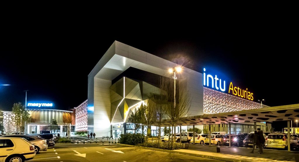 Mall intu Asturias estrena la primera pantalla panorámica 360° de Europa