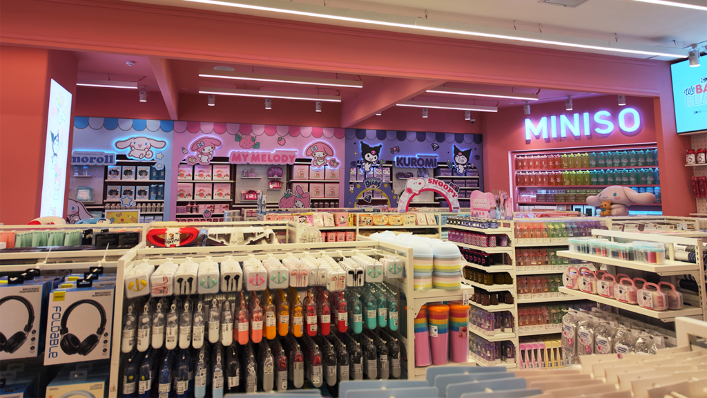 Miniso inaugura su nuevo concepto de tienda en conocido centro comercial de Lima
