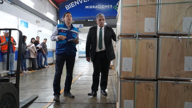 Migraciones Recibió Nuevo Lote De 100 Mil Libretas De Pasaporte Electrónico
